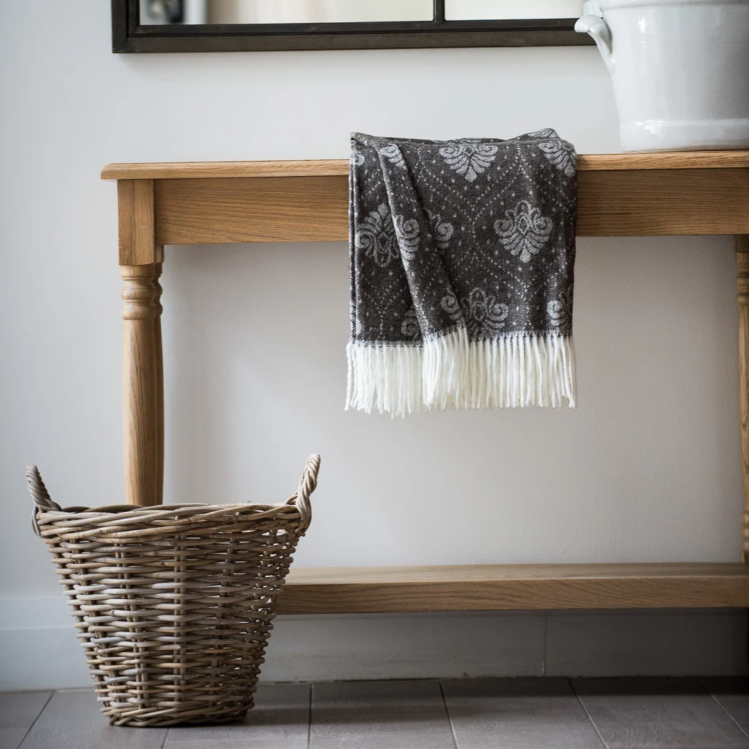 Makoti 110×130 Shawl - Élan Distributors